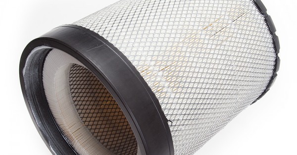 Moottorin ilmansuodatin, ulompi